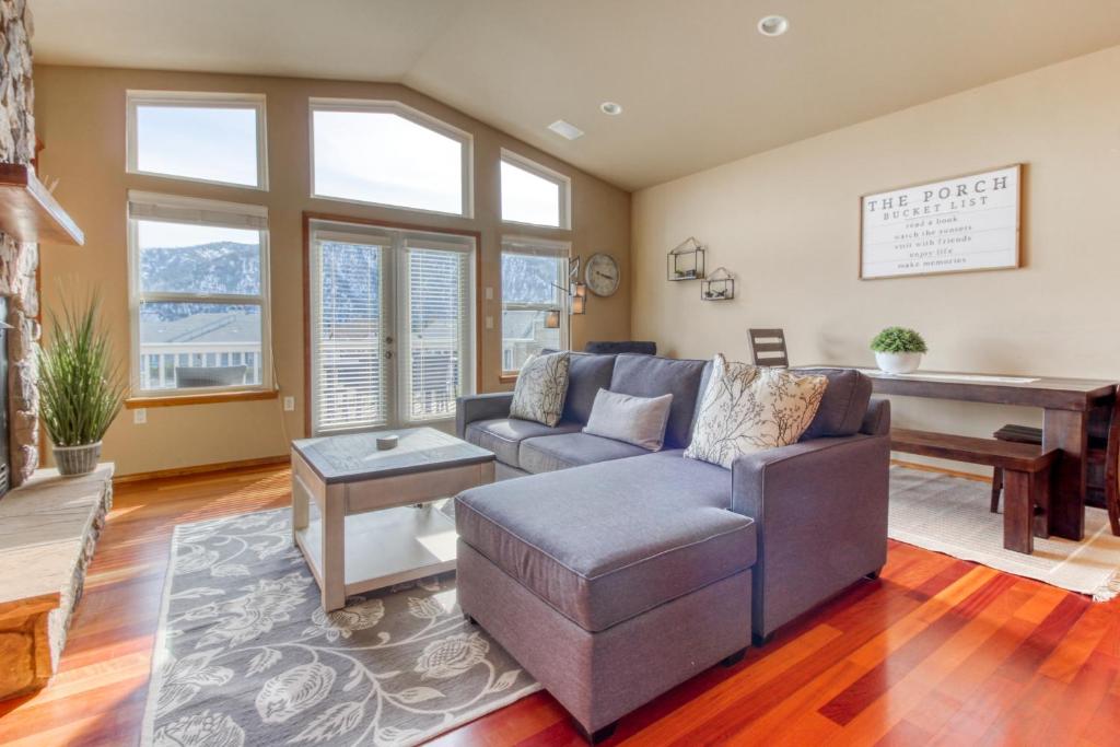 Wapato Ridge: (205), Manson (updated prices 2026)