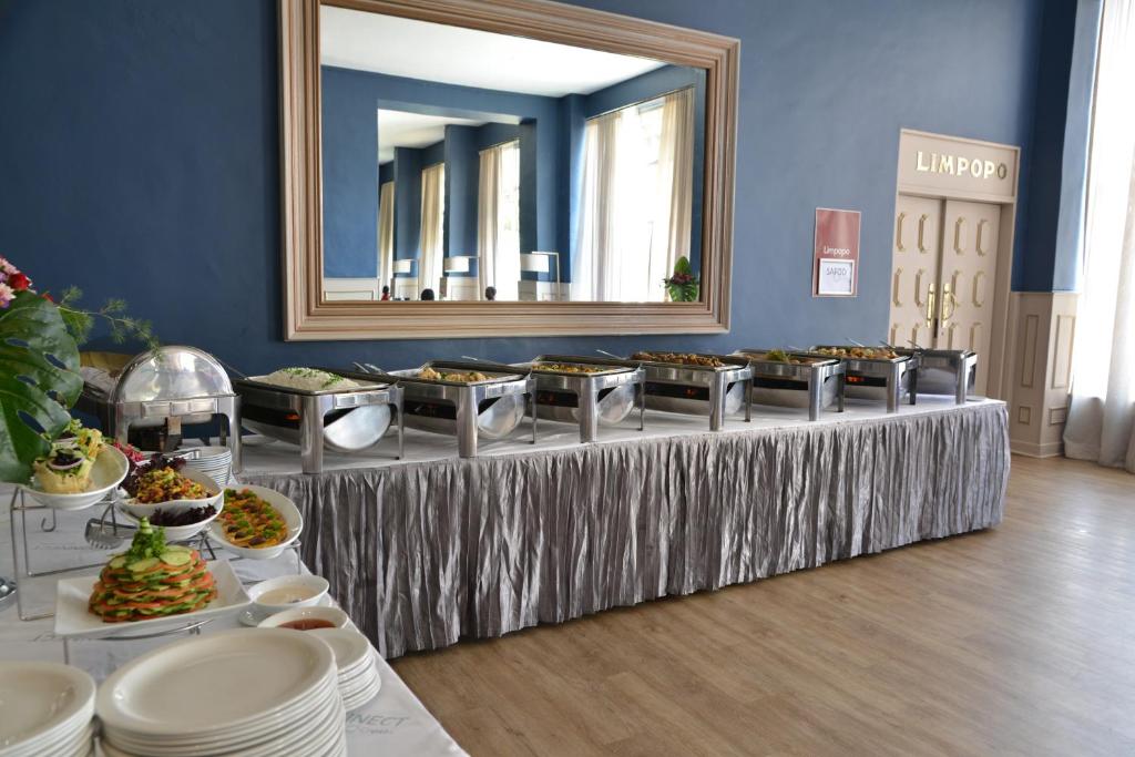 Cresta Jameson Hotel, Harare (updated prices 2025)