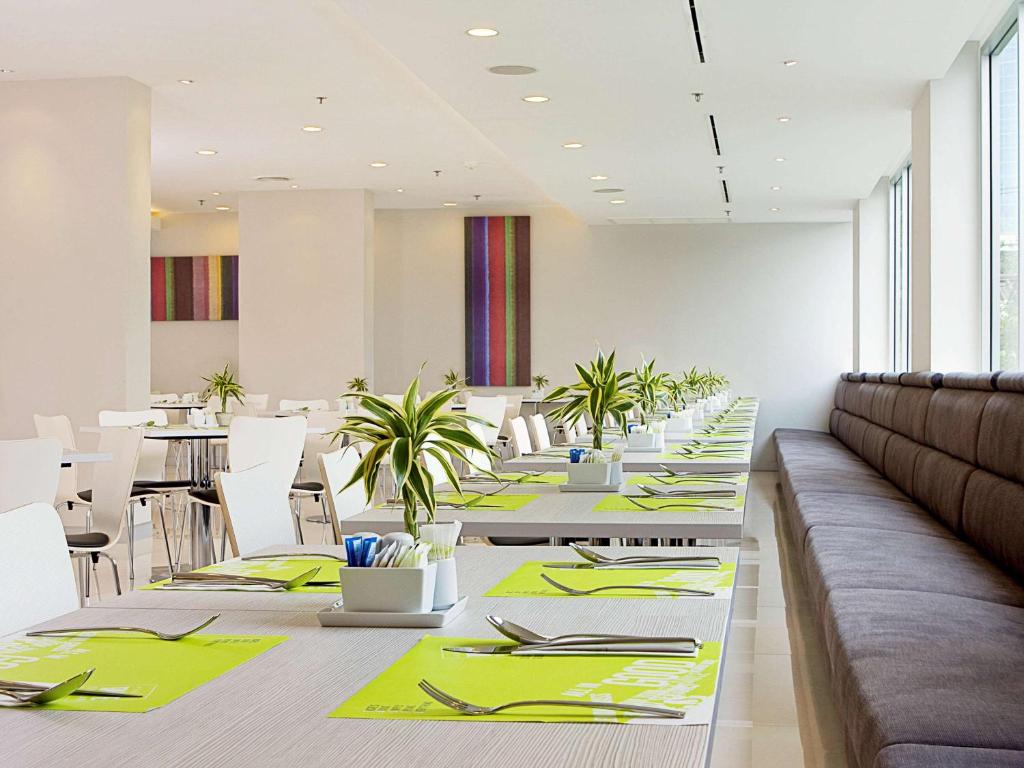 ibis Bangkok Sathorn, Bangkok (updated prices 2025)