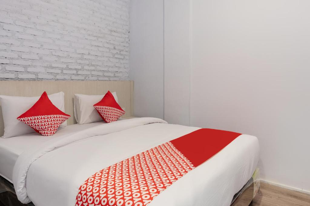 Super Oyo 3150 Theodore Homestay - Medan