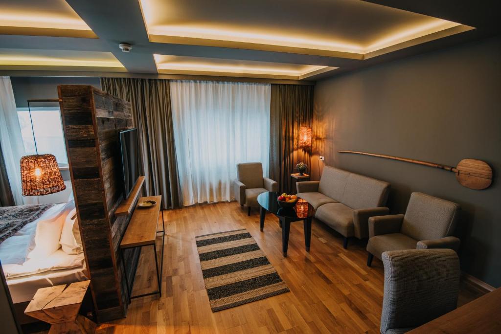 Balvanyos Resort - Peakture Hotel & Grand Hotel Balvanyos, Balvanyos ...
