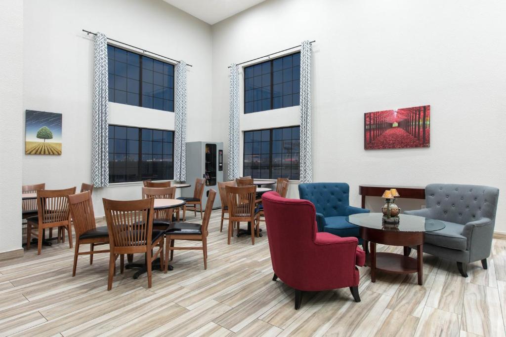 Days Inn by Wyndham Waco Near Downtown University, Waco (updated prices ...