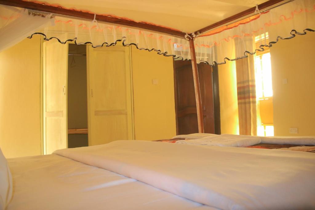Pride Travellers Hotel Mubende, Mubende (updated prices 2025)