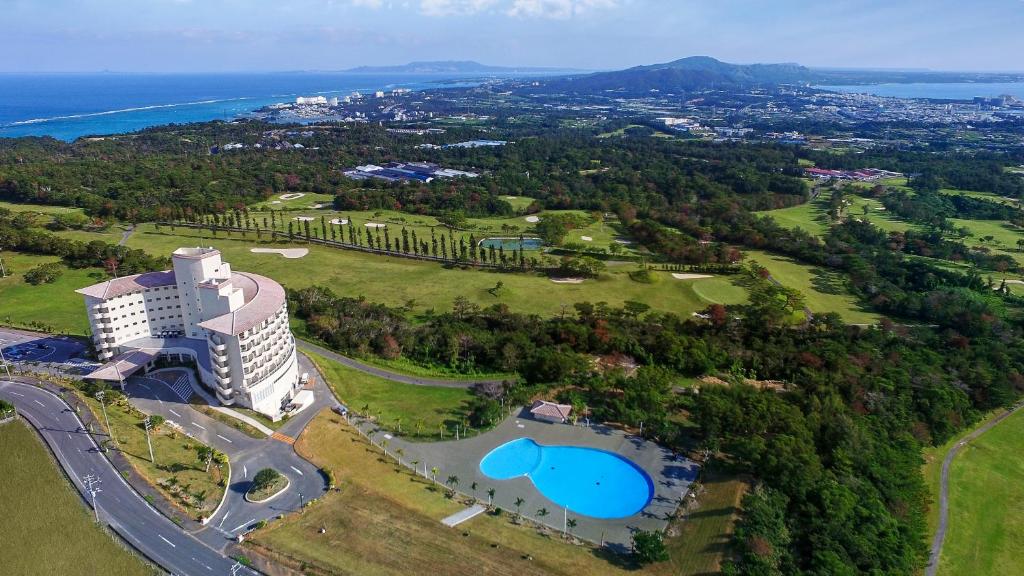 ANA Crowne Plaza Resort Okinawa Uruma Hills By IHG, Uruma (updated ...