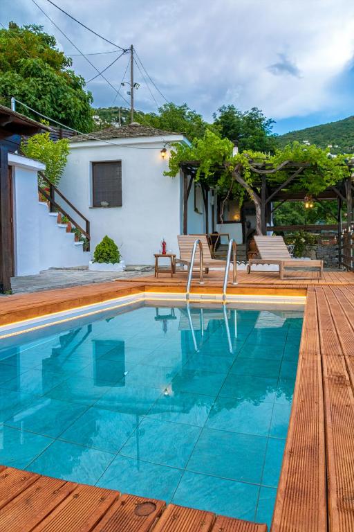 Anna's Poolside Villa - Grecja