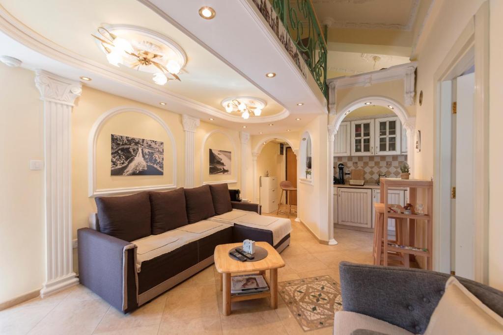 Rhizon, Risan (updated prices 2025)