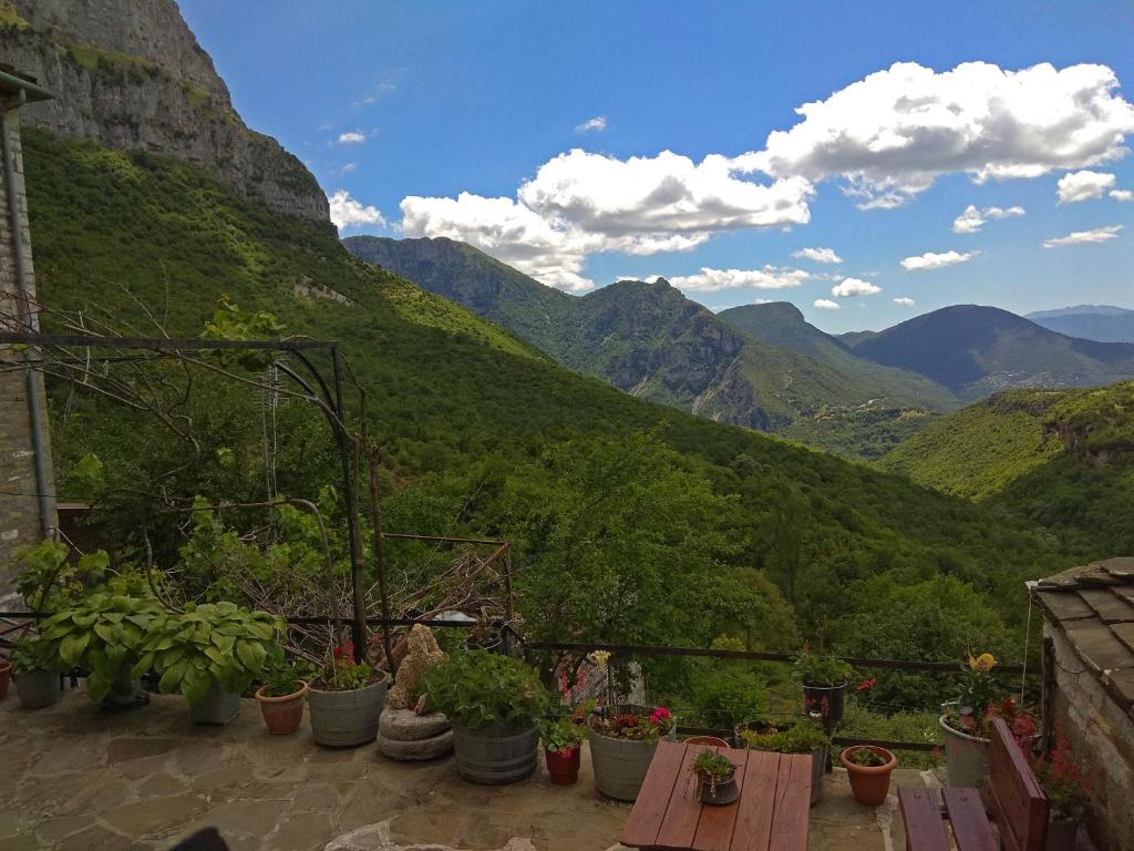 Guesthouse Iro, Papingo (updated prices 2025)