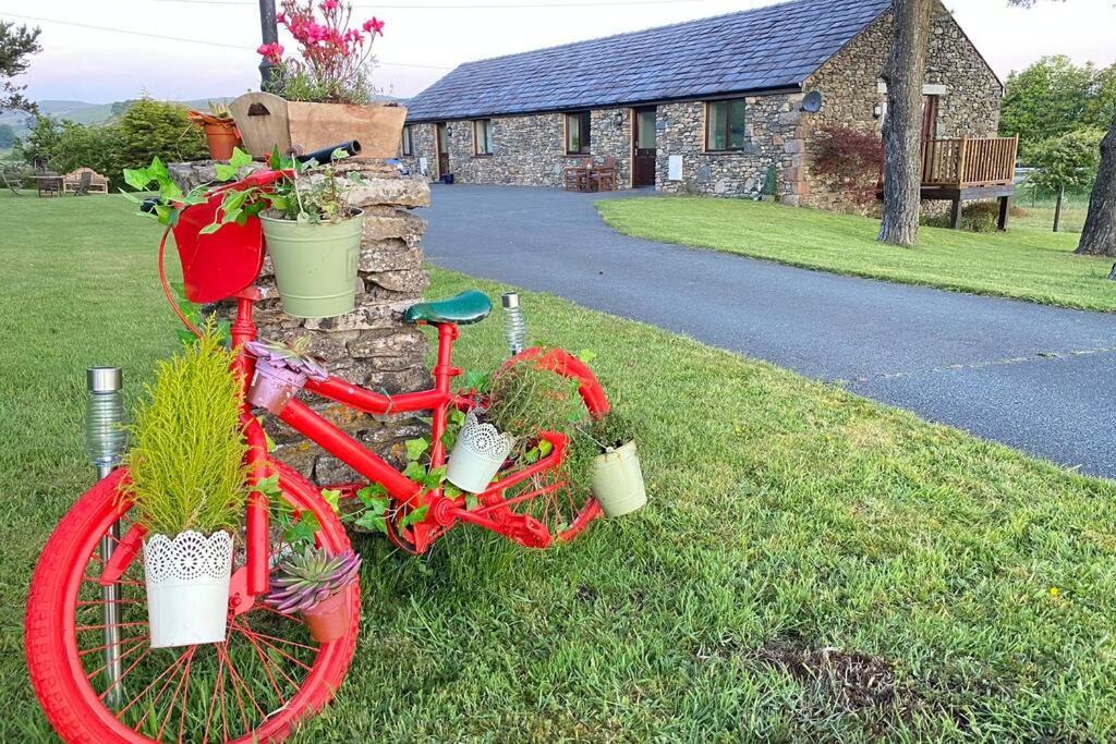 Lake District romantic get away in 1 acre gardens off M6, Penrith ...