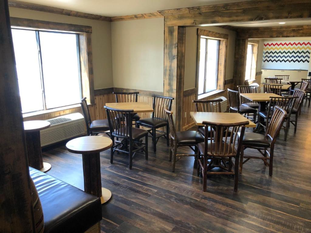 Clubhouse Inn, West Yellowstone (updated prices 2025)