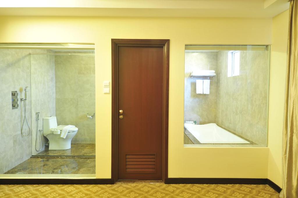 Hallmark Crown Hotel, Malacca (updated prices 2025)