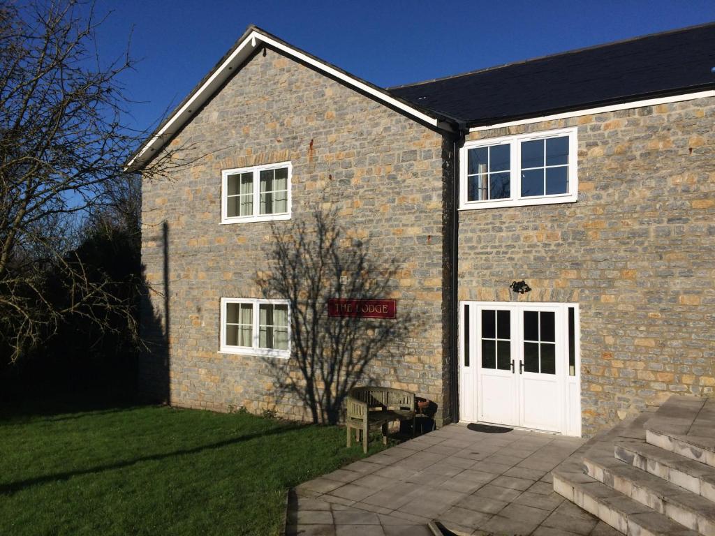 Hunters Lodge Inn, Wincanton (updated prices 2025)