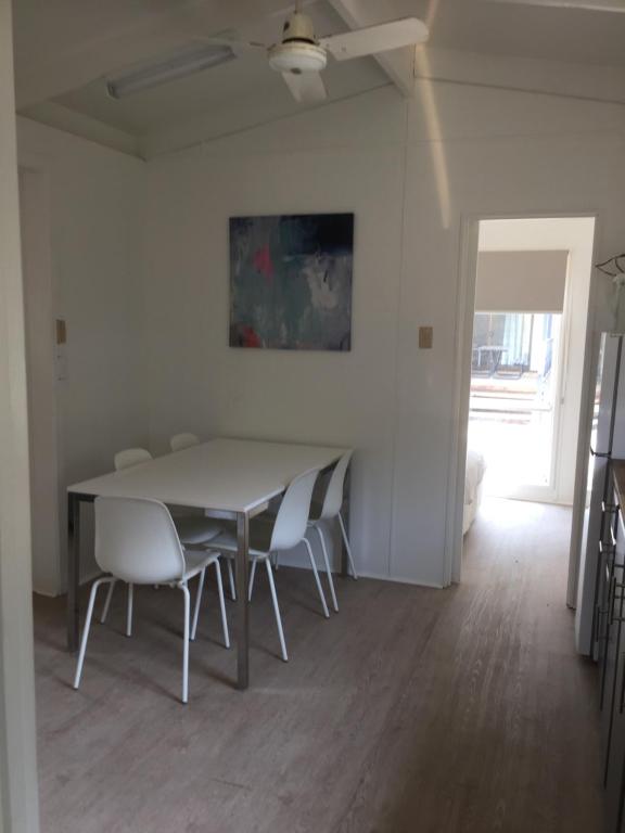 Del Rio Riverside Resort, Wisemans Ferry (updated prices 2025)