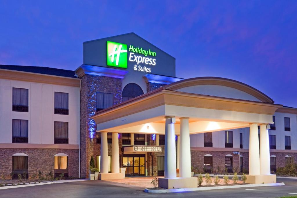 Holiday Inn Express & Suites Knoxville-Farragut by IHG, Knoxville ...
