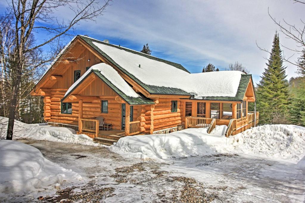 Lakefront Log Cabin with Dock about 9 Mi to Lutsen Mtn, Lutsen (updated ...