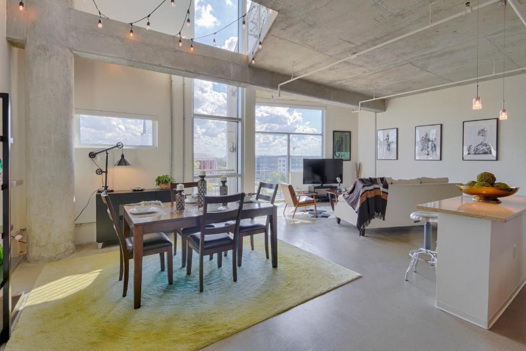 Spectacular Views in Contemporary Two Story Condo, Nashville (updated ...