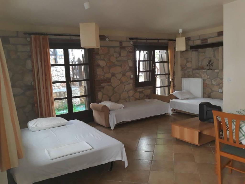 ELPIDA STONE HOUSE, Psakoudia (updated prices 2024)