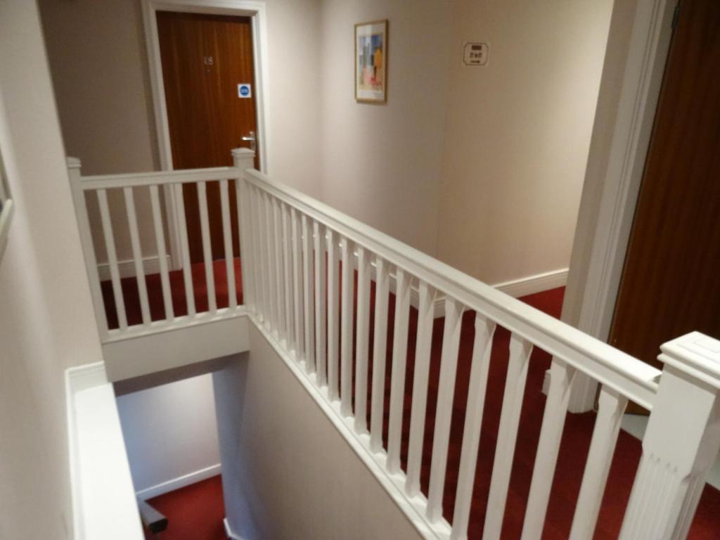 AJ Lodge, Slough (updated prices 2025)