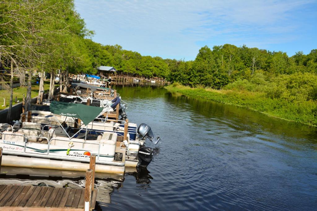 Camp Mack Lodge, Marina & RV Resort, Lake Wales (updated prices 2025)