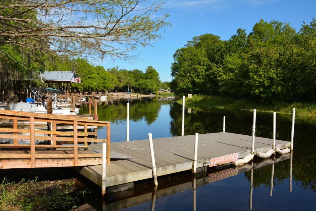 Camp Mack Lodge, Marina & RV Resort, Lake Wales (updated prices 2025)