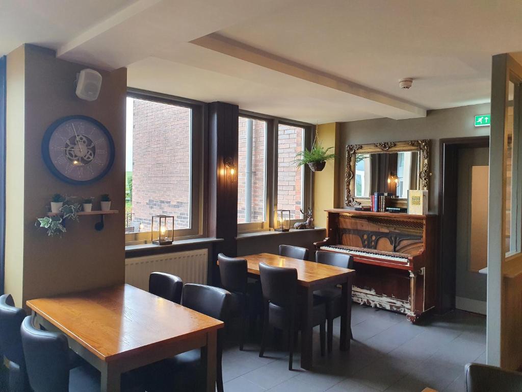 Cuttle Bridge Inn Hotel - NEC / Birmingham Airport, Minworth (updated ...