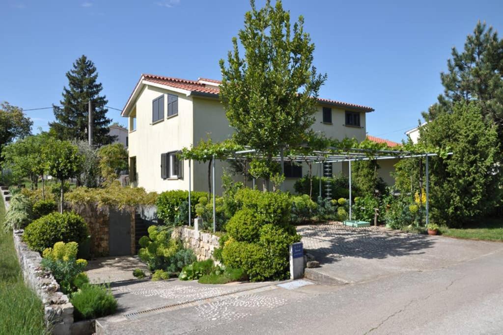 Cosy Apt In A Quiet Neighbourhood - Labin