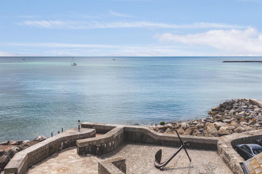 Rock Point Inn, Lyme Regis (updated prices 2025)