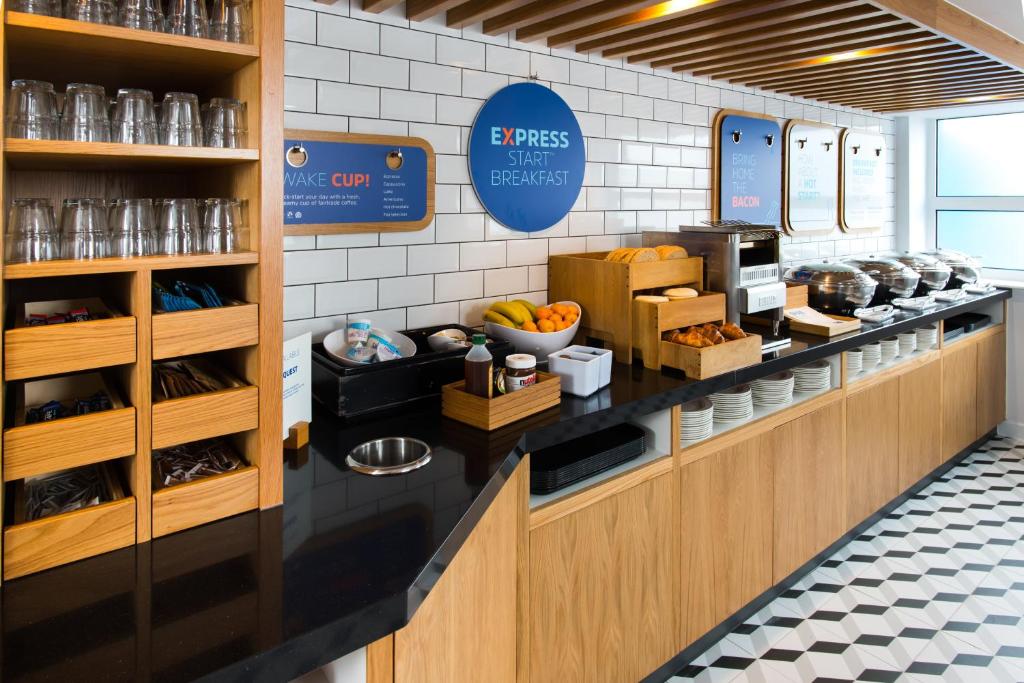 Holiday Inn Express Cardiff Bay by IHG, Cardiff (updated prices 2025)