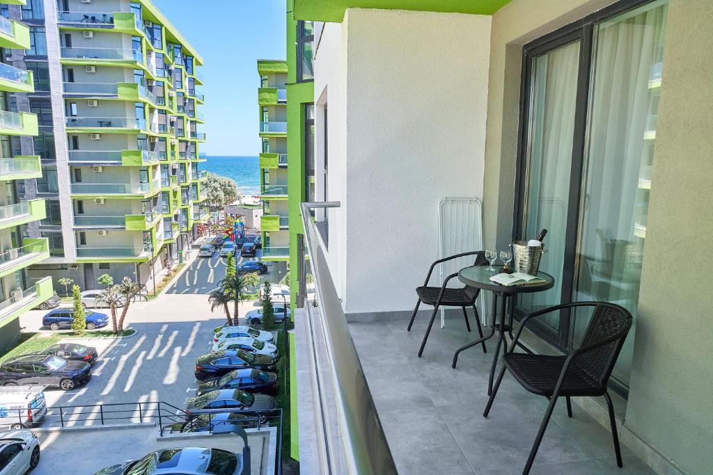 Sunlight Apartment Alezzi Spa n Pool Beach Resort in Mamaia