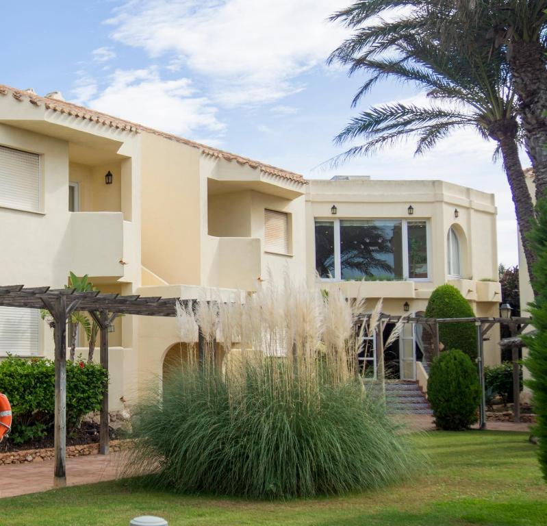 Aparthotel Villas La Manga, La Manga del Mar Menor (updated prices 2025)