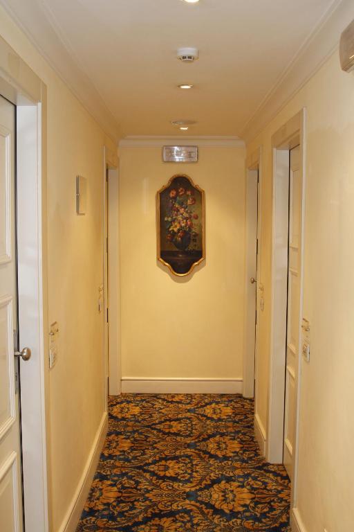 Boutique Hotel Trevi, Rome (updated prices 2025)