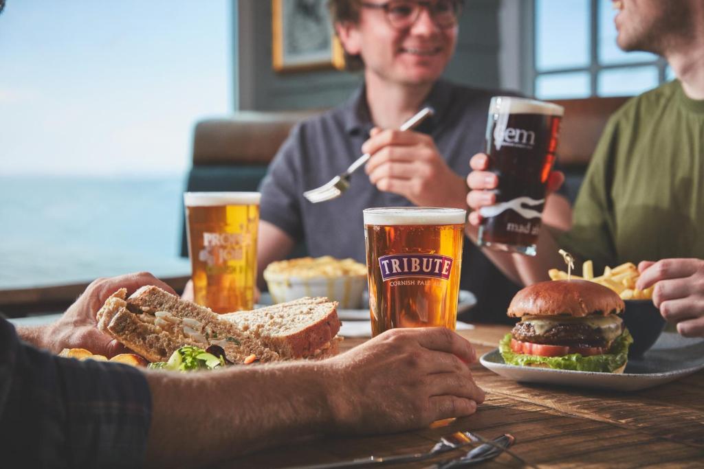 Rock Point Inn, Lyme Regis (updated prices 2025)