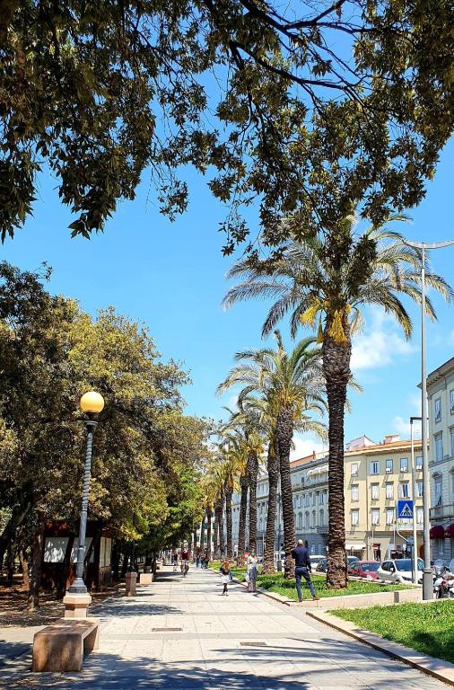 ALmare - Nice & Easy, Livorno (updated prices 2025)