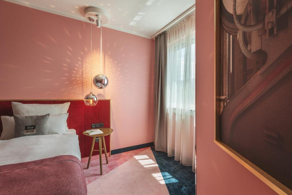 Holiday Inn - the niu, Loco Munich North by IHG, München (aktualisierte ...