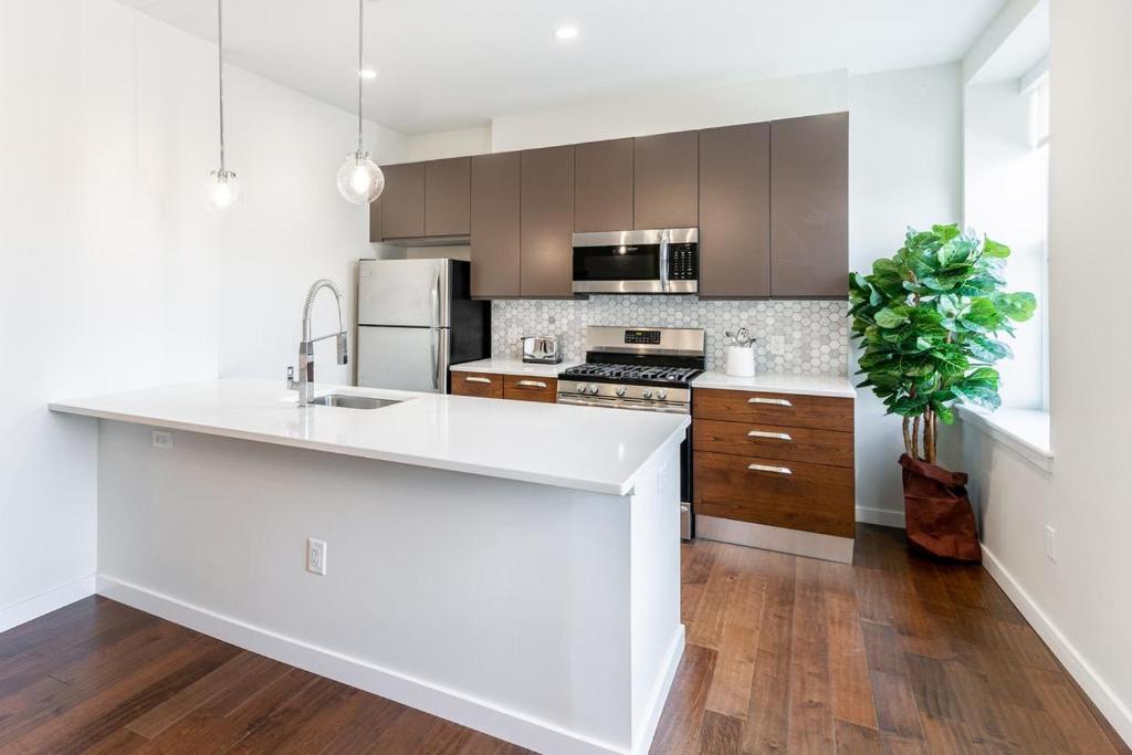 Kislak 301Chic Studio in the Heart of Downtown, Newark (updated prices ...