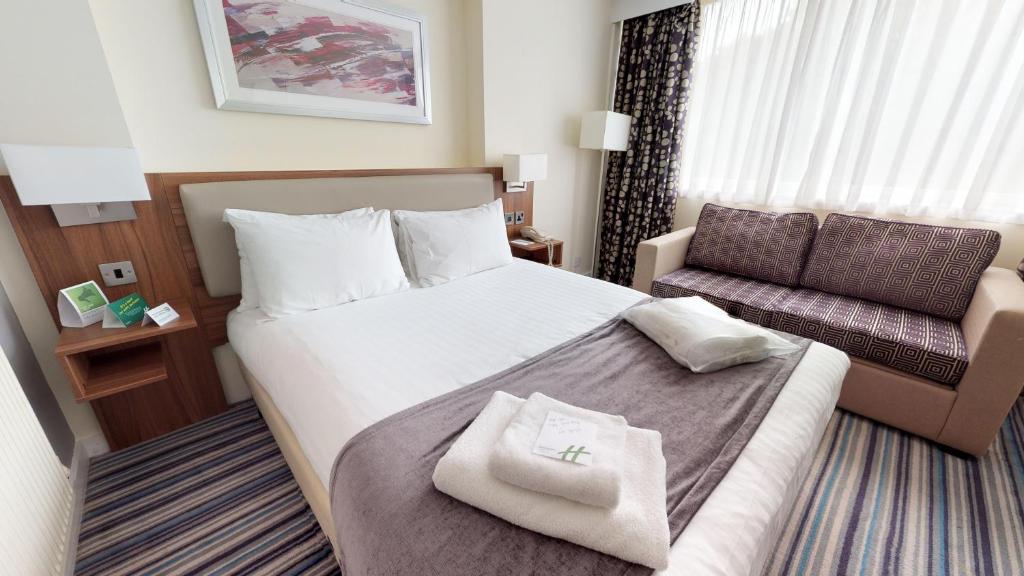 Holiday Inn Runcorn M56 Junction 12 by IHG, Runcorn (updated prices 2025)