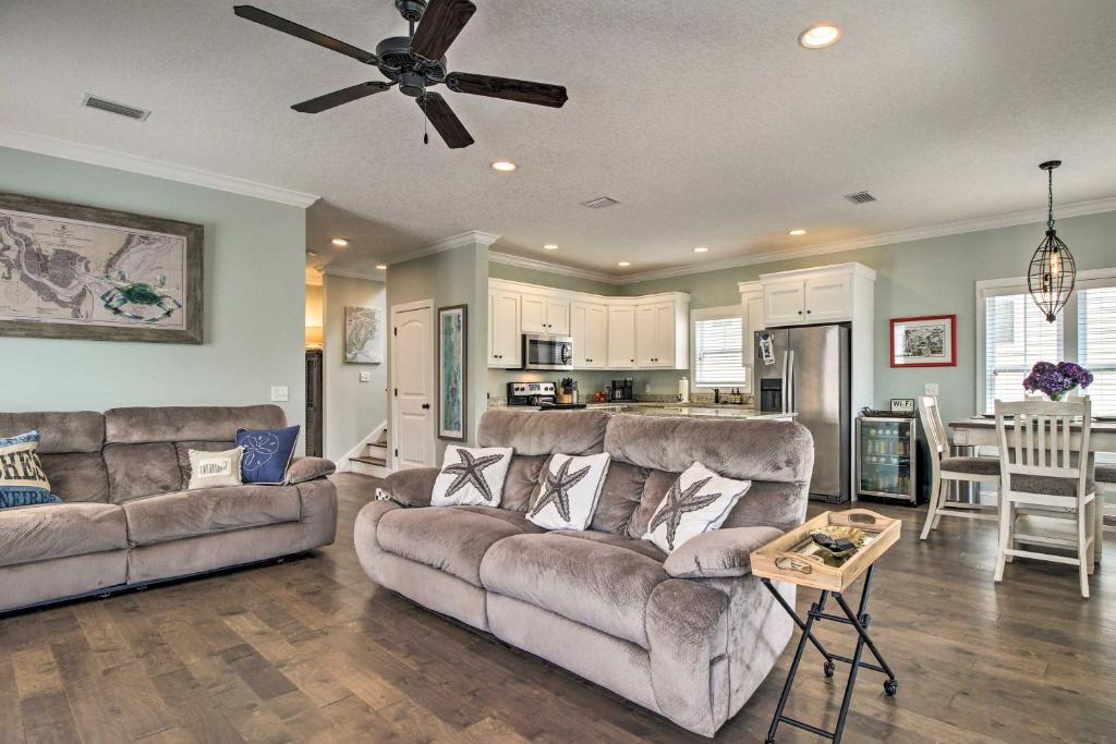 Modern and Spacious St Simons Home 4 Mi to Beach!, Ebo Landing (precios ...