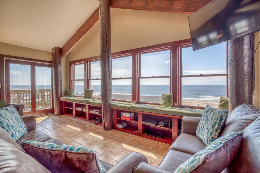 A Beach Treehouse, Lincoln City (updated prices 2026)