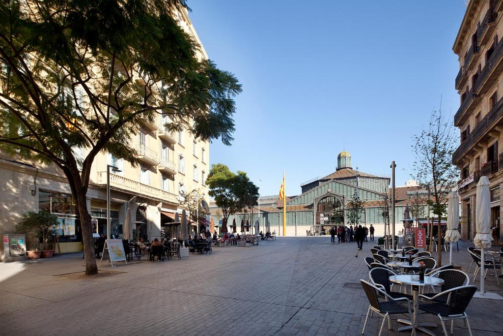 Inside Barcelona Apartments Mercat, Barcelona (updated prices 2025)
