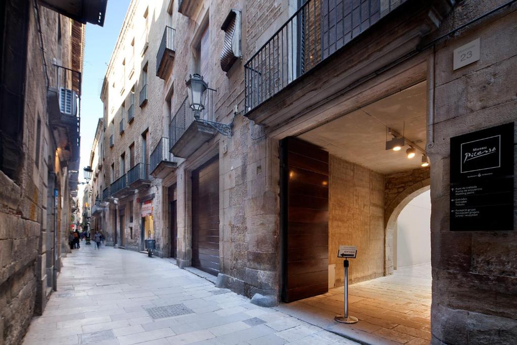 Inside Barcelona Apartments Mercat, Barcelona (updated prices 2025)