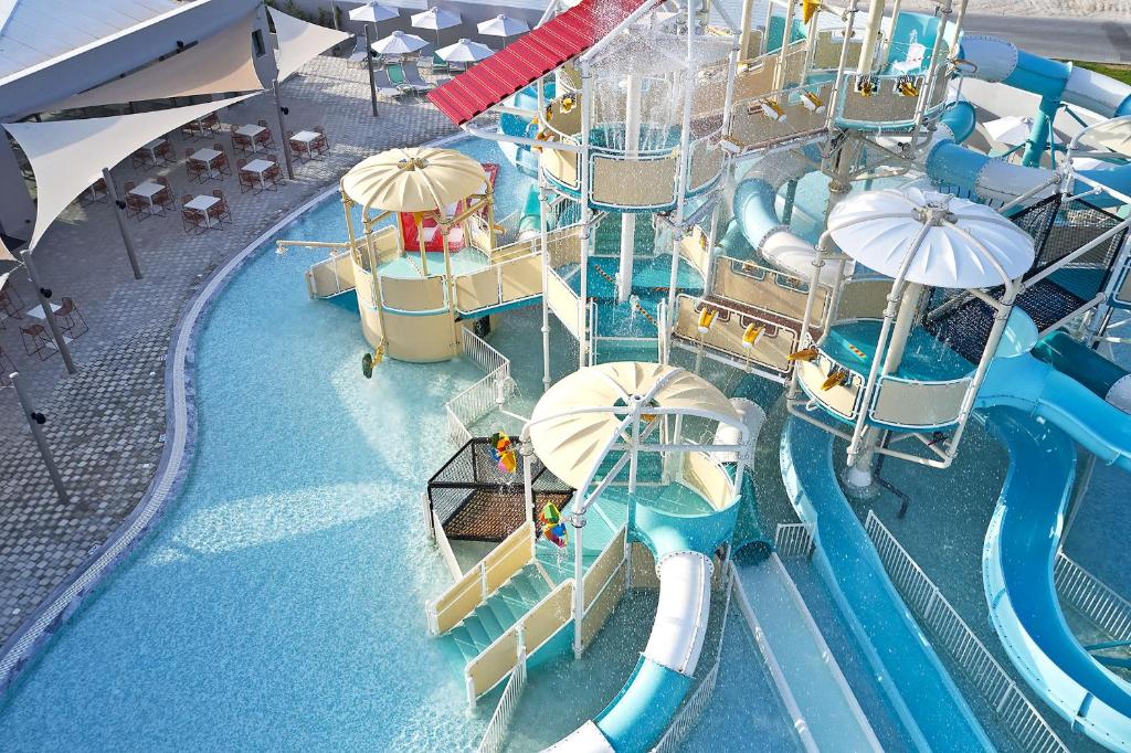 Mare Paphos, Paphos (updated prices 2025)