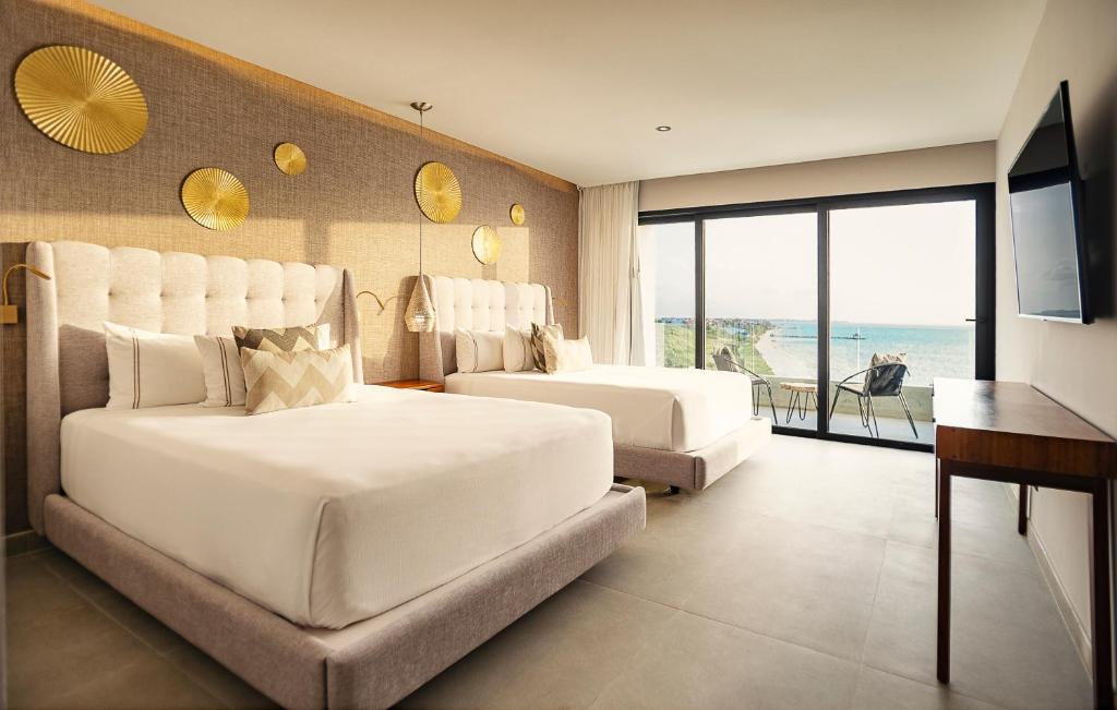 The Fives Oceanfront, Puerto Morelos (updated prices 2025)