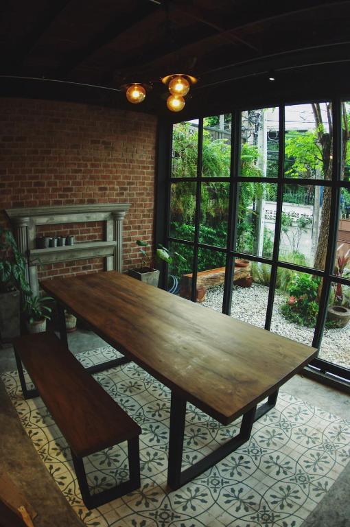 The LOCAL Ari, Bangkok (updated prices 2025)