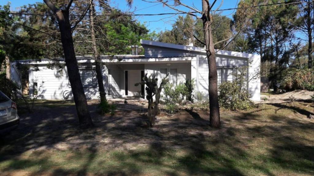 Sabiá, Cuchilla Alta (updated prices 2025)