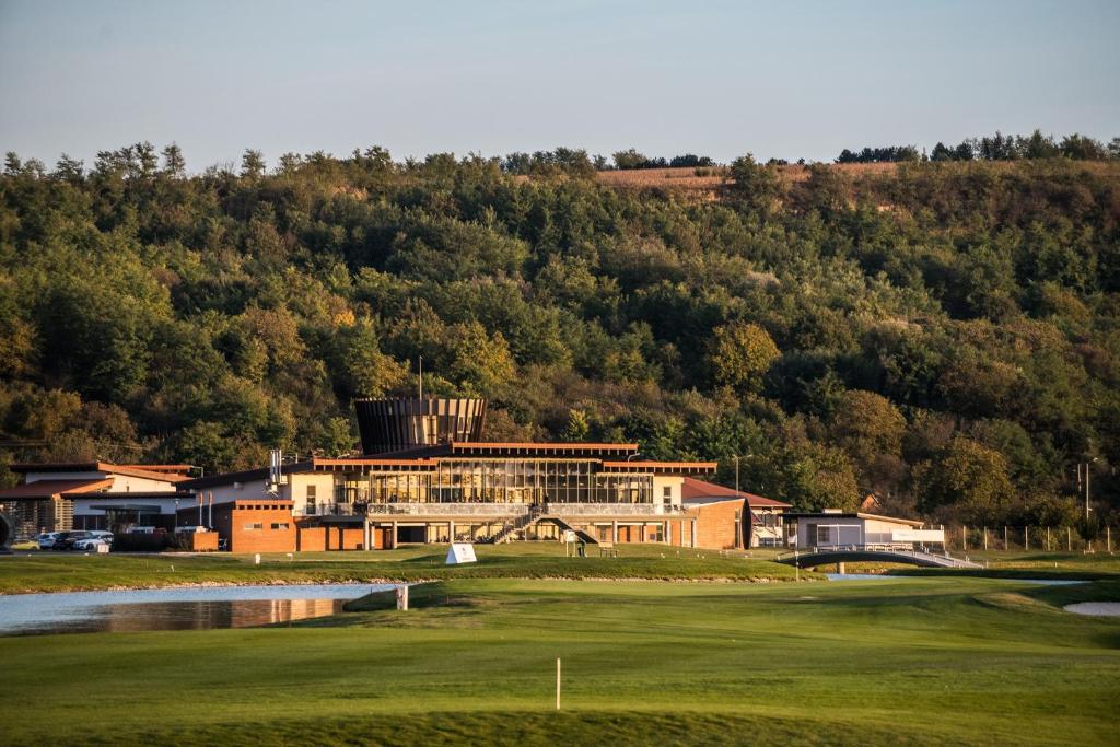 Theodora Golf Club, Alba Iulia (updated prices 2025)