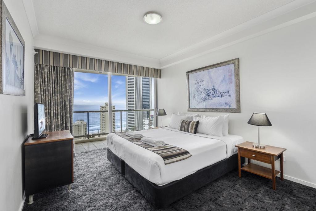 Chevron Renaissance - HR Surfers Paradise, Gold Coast – Updated 2021 Prices