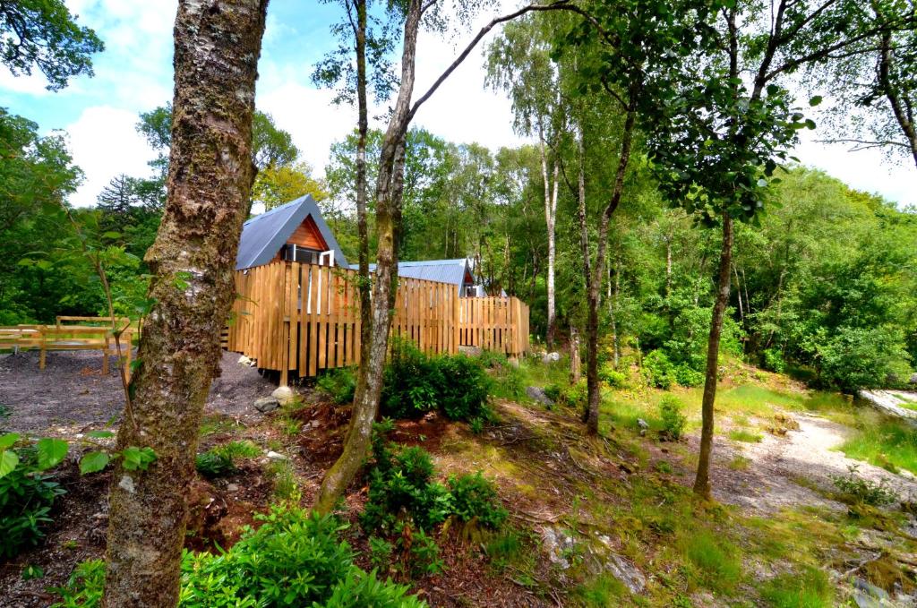 Glenfinnan Retreats, Oak Cabin - Loch Shiel