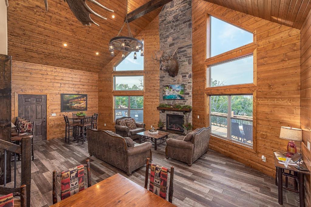 WaterMill Cove Resort Lakefront Lodge 8Bed 8BA FREE Amenities 2 miles ...