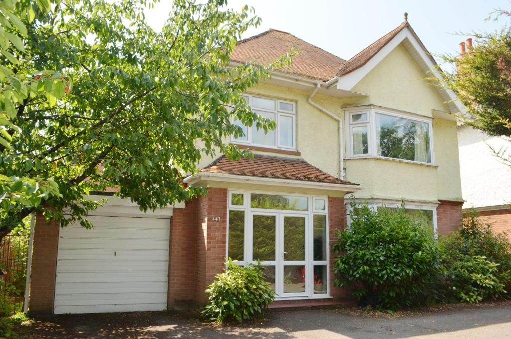 A Cosy House In Sunny Bournemouth - 본머스