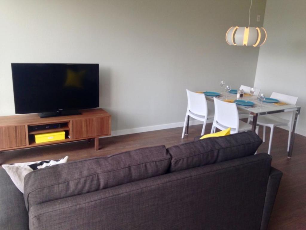 Lotus Loft in Victoria - Traveleto