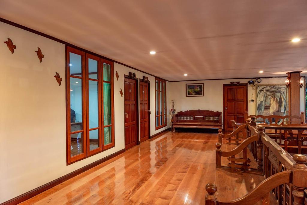 Baan Kitsada, Amphawa (updated prices 2025)